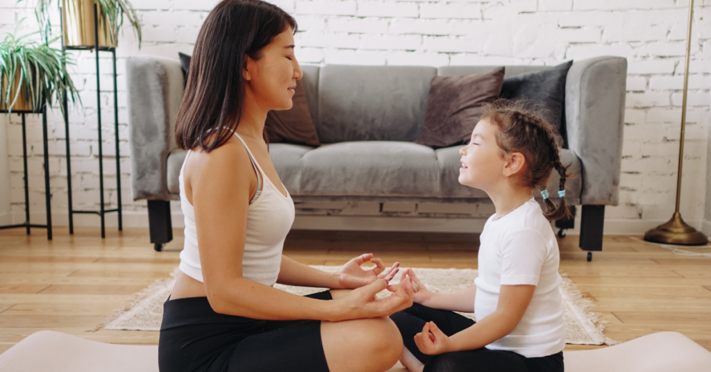 How Mindfulness Helps Us Pause and Connect - Mindful Mama Mentor ...